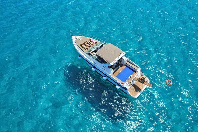 Egadi Islands Tour Favignana Levanzo by Boat with Lunch from Trapani - Key Points