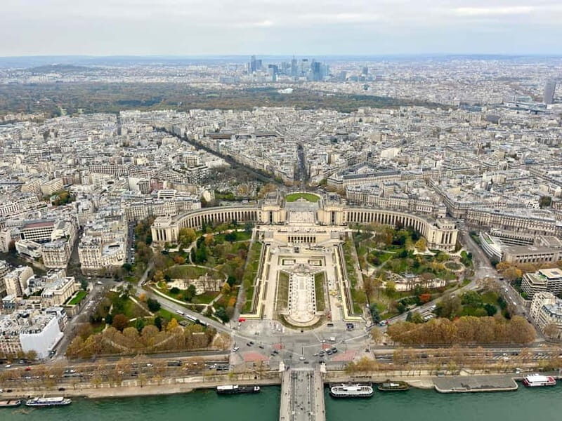 Eiffel Tower Entry: Summit or 2nd Floor with Audioguide - Who Will Love This Tour