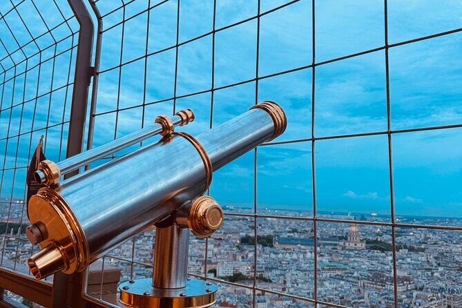 Eiffel Tower Guided Tour by Stairs Optional Top floor by Elevator - An In-Depth Review of the Tour