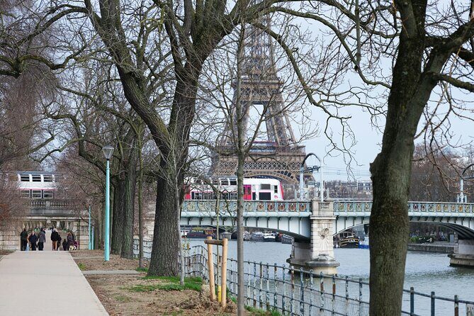 Eiffel Tower Private Tour with Summit Access - The Sum Up