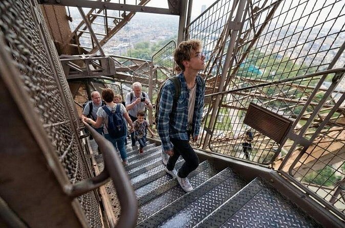 Eiffel Tower Reserved Access Tour up to the 2nd Floor or Summit - Frequently Asked Questions