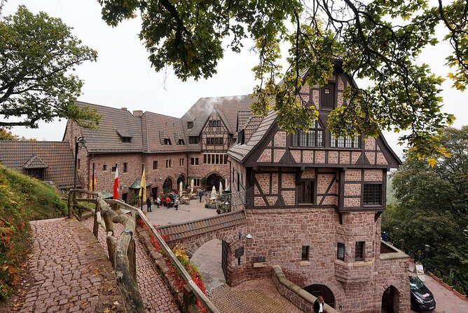 Eisenach Private Walking Tour With A Professional Guide - What the Tour Feels Like in Practice