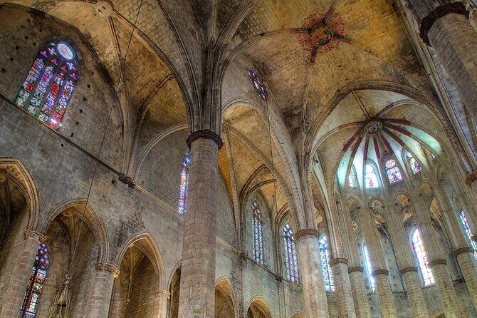 El Born: Santa Maria del Mar Tour with Exclusive Rooftop Views - Who Will Love This Tour?