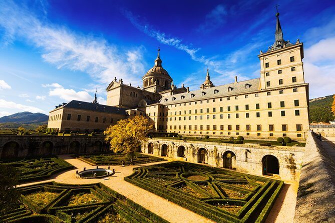 El Escorial and Valley of the Fallen Private Tour - FAQ