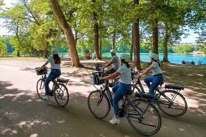 Electric bike ride in the Parc de la Tête d'Or - 2h - What to Expect From the Experience