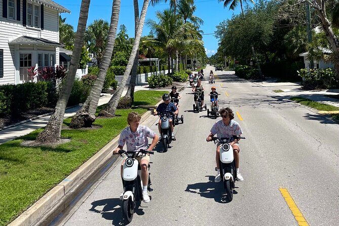 Electric Trike and Moped Tours in Naples Fun Outdoor Adventure - Discover the Charm of Naples on Electric Trike and Moped Tours