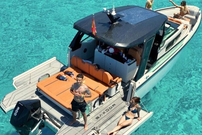 ELEGANT LUXURY MOTOR YACHT PARTY (*No Hidden Fees*) - The Experience: A Detailed Breakdown