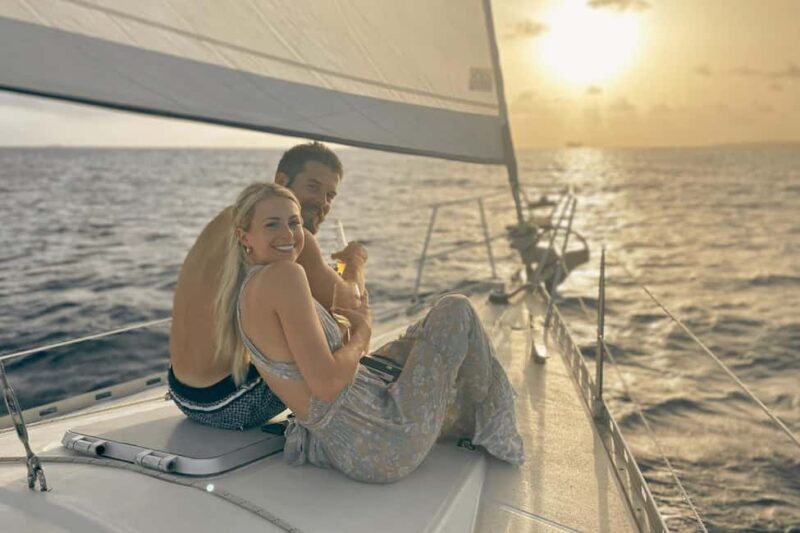 Elegant Sunset cruise under sails,large yacht,full comfort - Key Points