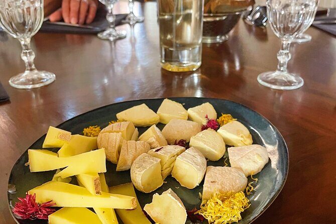 Embark on an aperitif journey through the old town - Introduction