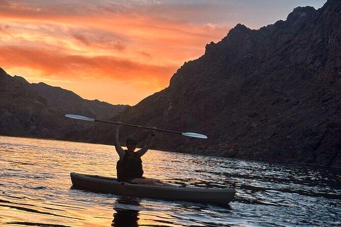 Emerald Cave Sunset Glow Kayak Tour: 3 Caves, Wildlife & Lights - Return & Relaxation at Willow Beach