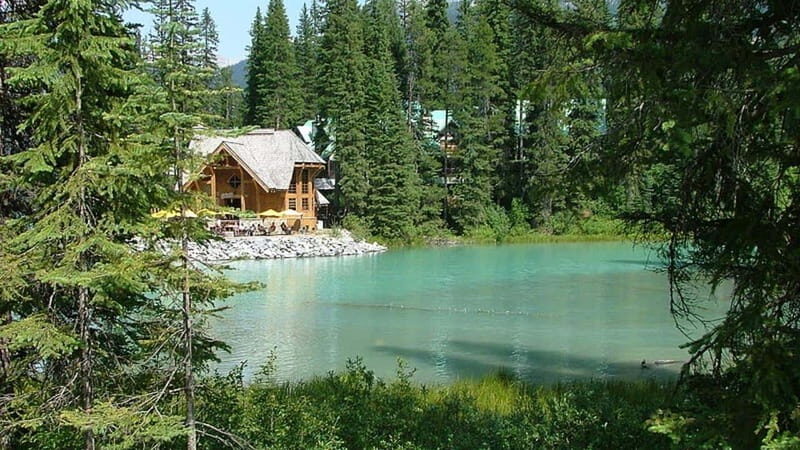 Emerald Lake, Moraine, Louise, Johnston Canyon & Banff Town - The Sum Up