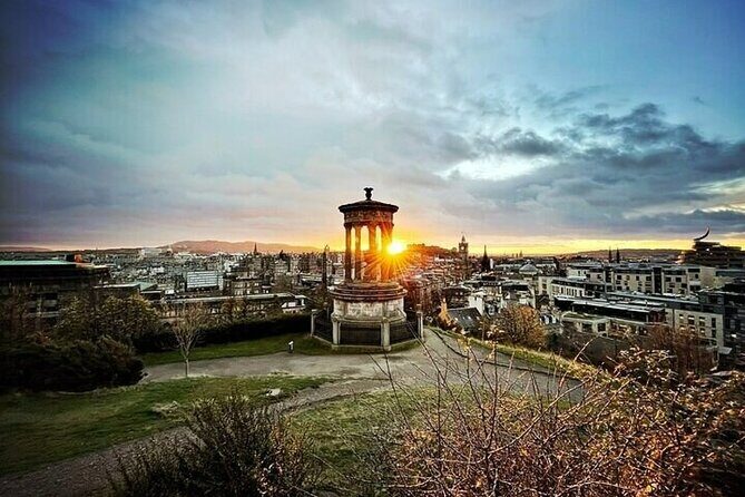 Enchanting Edinburgh: Half-Day Walking Tour with Local Guide - What to Expect from the Experience