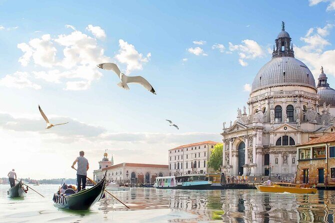 Enchanting Venice: City Walk & Majestic Gondola Ride! - Who Should Consider This Tour?  