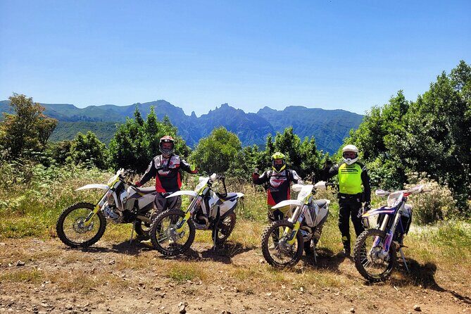 Enduro Dirt-Bike Tour - An In-Depth Look at the Enduro Dirt-Bike Tour