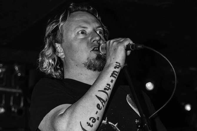 English Comedy Show with Pizza and Shots in Central Berlin - Authentic Traveler Feedback