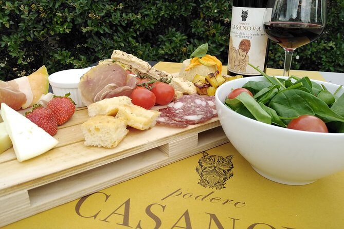 Enjoy a meal with wine tasting in the vineyard of Podere Casanova - FAQ