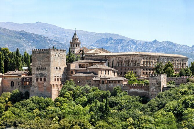 Entrance to the Alhambra and Generalife with Audio Guide - Who is This Tour Best For?