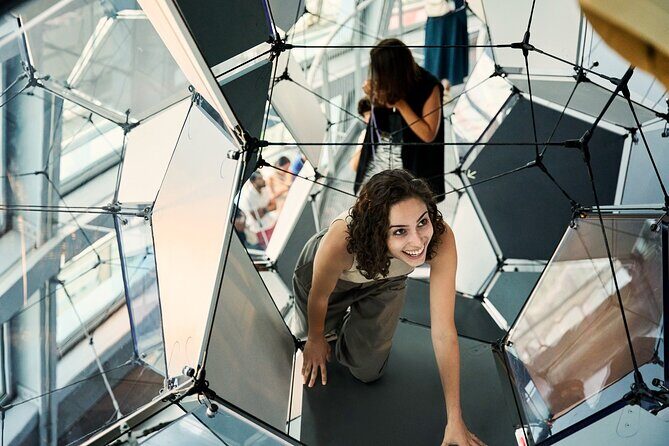 Entrance to the Mirador Torre Glories Barcelona - FAQ