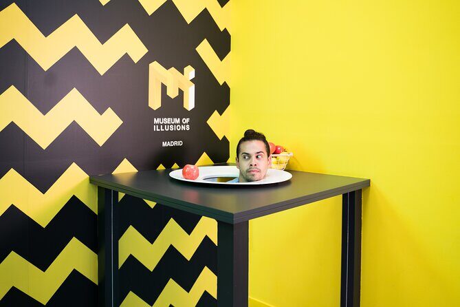 Entrance to the Museum of Illusions Madrid - Frequently Asked Questions