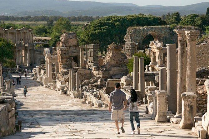 Ephesus Small Group Tour From Kusadasi / Selcuk Hotels - Unlocking the Wonders of Ephesus: A Detailed Look at the Small Group Tour from Kusadasi