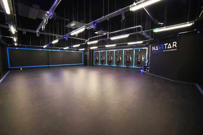 Epic 60 Minute Free-Roam Virtual Reality Experience at Navrtar - Key Points
