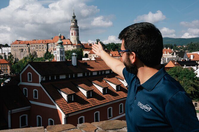 eský Krumlov & Holaovice UNESCO Village Small Group Day Tour - Key Points