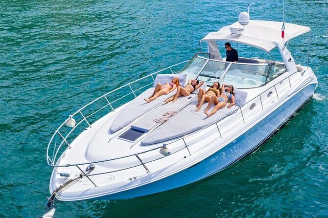 Espiritu Santo and Sealion Swimming aboard a luxury yacht - Exploring the Itinerary: What to Expect