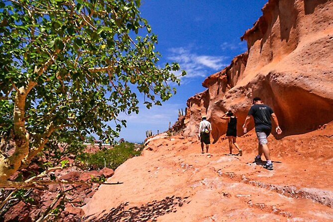Espiritu Santo Island Full-Day Cruise with Snorkeling and Lunch! Round Trip - FAQ