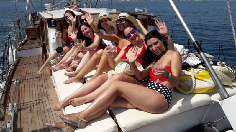 Estepona: Dolphin Watching Sailboat Cruise with Drink - Wrapping Up