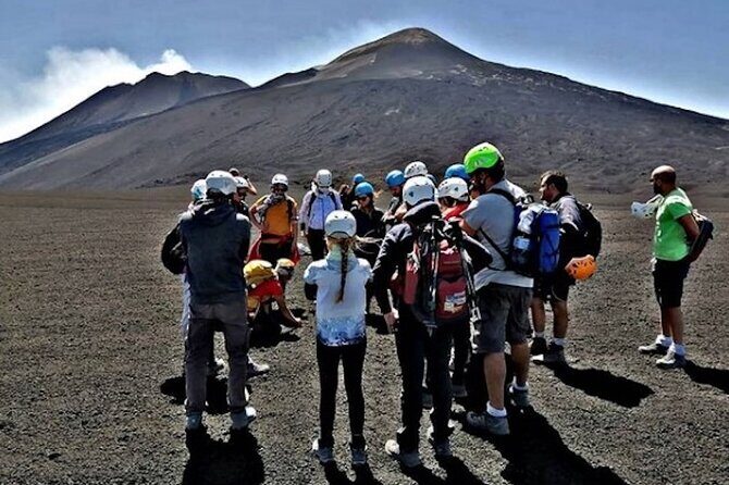 Etna Excursions Summit Craters (2900) with Volcanological Guides - guidetna.it - FAQ