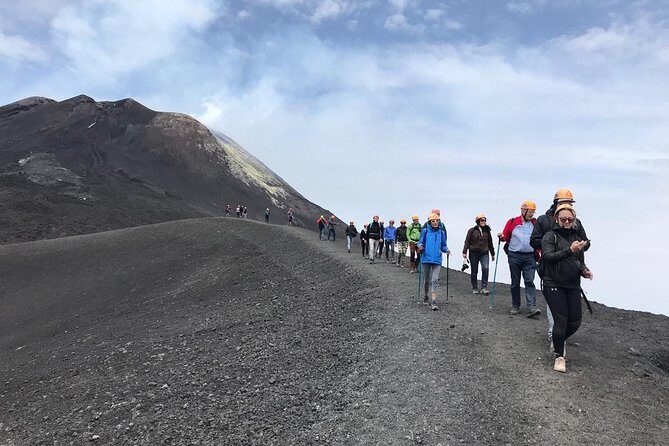 Etna Summit 3000 m cable car included - FAQ