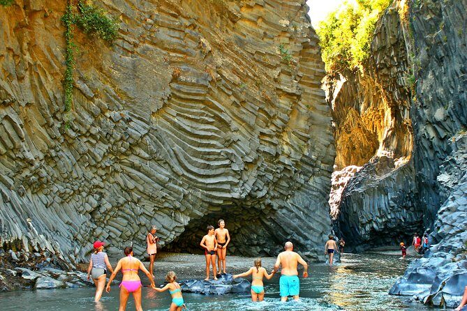 Etna Wine and Alcantara with lunch - FAQ