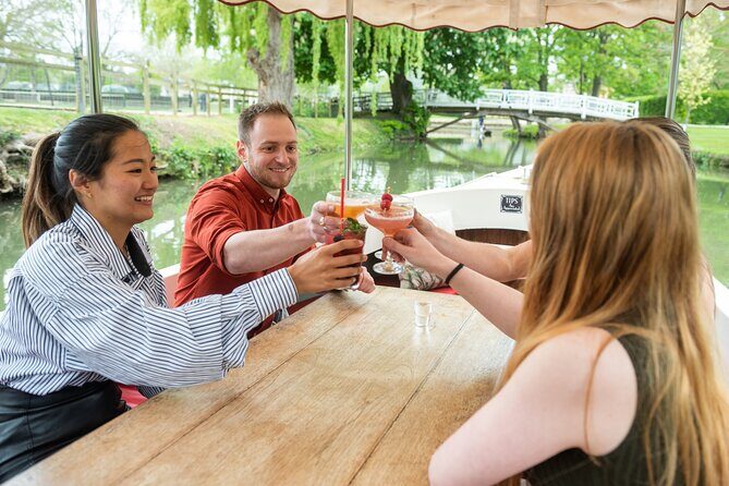 Evening Cocktail Cruise in Oxford - The Experience in Detail