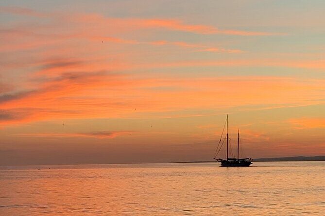 Evening cruise at sunset - FAQs