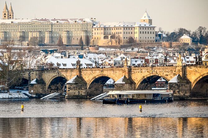 Evening Eco Cruise With a Glass of Prosecco in Bohemia - Introducing the Evening Eco Cruise in Prague