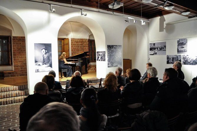 Everyday concerts of Chopin's music at the Old Town in Warsaw - Why This Experience Is Worth Considering