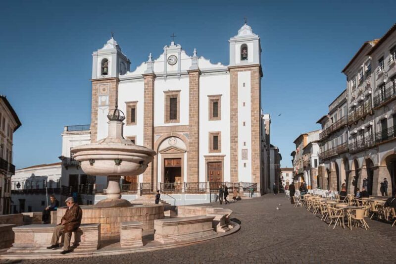 Évora: Private & Flexible Walking Tour in Historic Center - Scenic Viewpoints and Quiet Corners