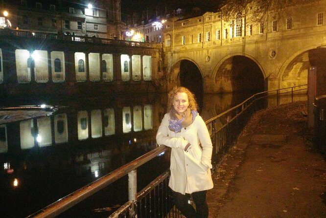 Exceptional Bath tour guide making your visit splendidly memorable. - Exploring Bath with a Passionate Guide