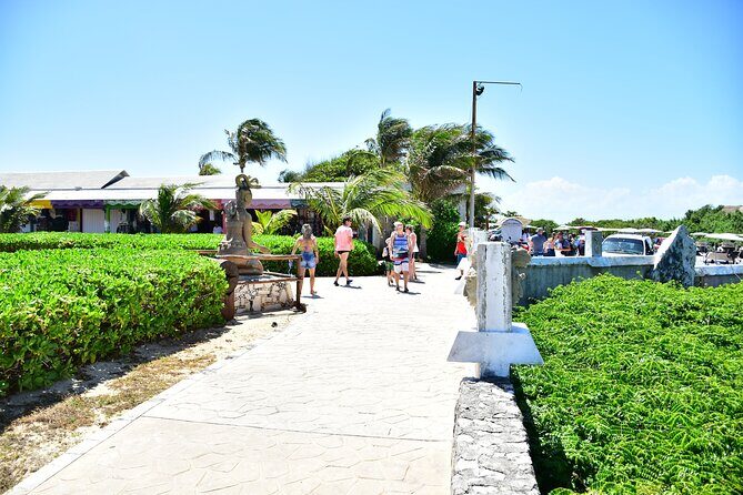 Exclusive Beach Club Catamaran Isla Mujeres Tour - FAQ