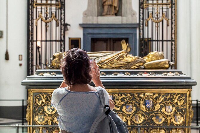 Exclusive Bruges Churches Tour: Admire Michelangelos Masterpiece - What to Expect During the Tour