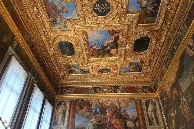 Exclusive Entrance Doge Palace & St. Mark's Basilica Terrace Tour - What You Can Expect During the Tour