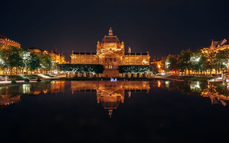 Exclusive old Zagreb walking tour - Introduction