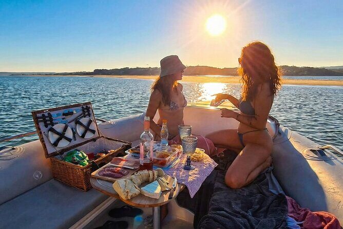 Exclusive Onboard Picnic in Ponta da Piedade (from Lagos) - Key Points