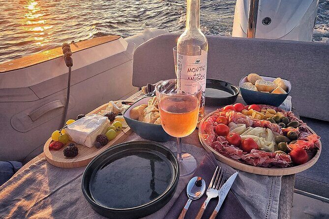 Exclusive Onboard Picnic in Ponta da Piedade (from Lagos) - Who Should Consider This Experience?