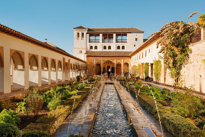 Exclusive Private Alhambra Tour with a Historian - A Thorough Look at the Tour Itinerary