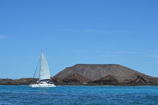 Exclusive Sailing Catamaran Experience to Lobos Island with lunch - FAQ
