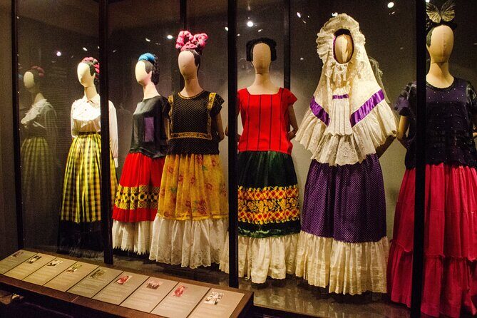 EXCLUSIVE TOUR Frida Kahlo Museum - SMALL GROUPS - The Experience in Detail