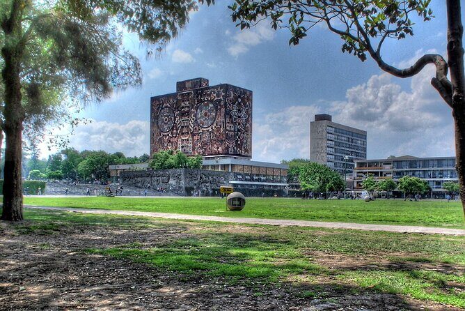 EXCLUSIVE TOUR: Murals+Ciudad Universitaria Stadium-small groups - Final Thoughts: Who Will Appreciate This Tour?