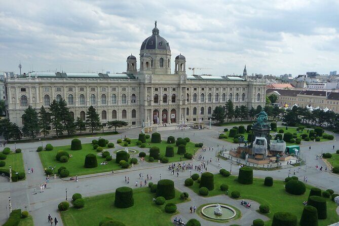 Exclusive Vienna Old Town Highlights Walking Tour (max. 6 persons) - Who’s the ideal traveler for this tour?