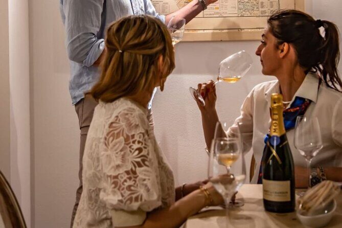 Exclusive Wine Tasting in the Historic Center of Siena - An In-Depth Look at the Siena Sparkling Wine Experience